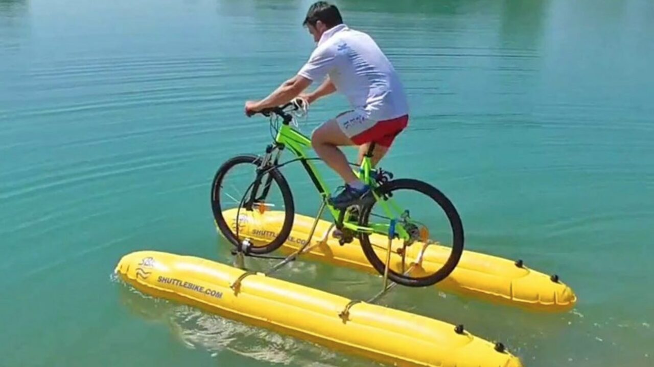 Met deze tool transformeer je jouw fiets in een waterfiets | GadgetGekkies